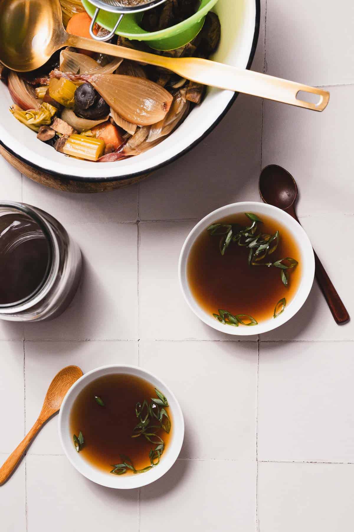 Slow Cooker Mushroom Broth Recipe : Thermocookery