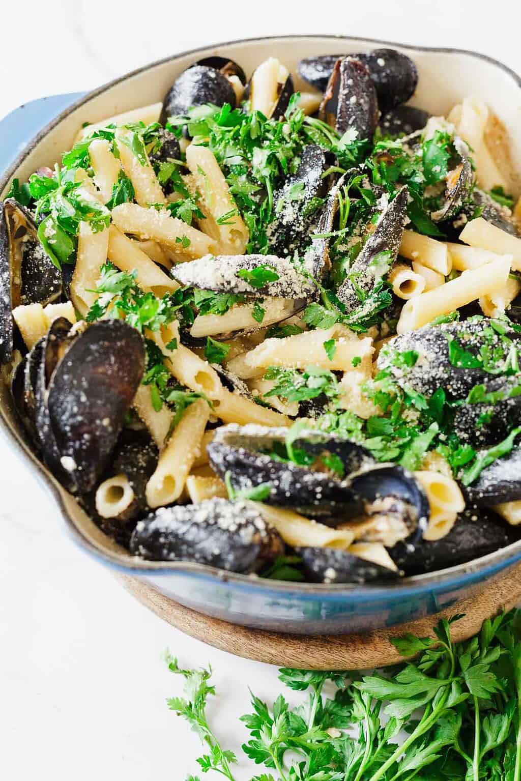 Creamy Garlic Mussels Pasta Bake : Thermocookery