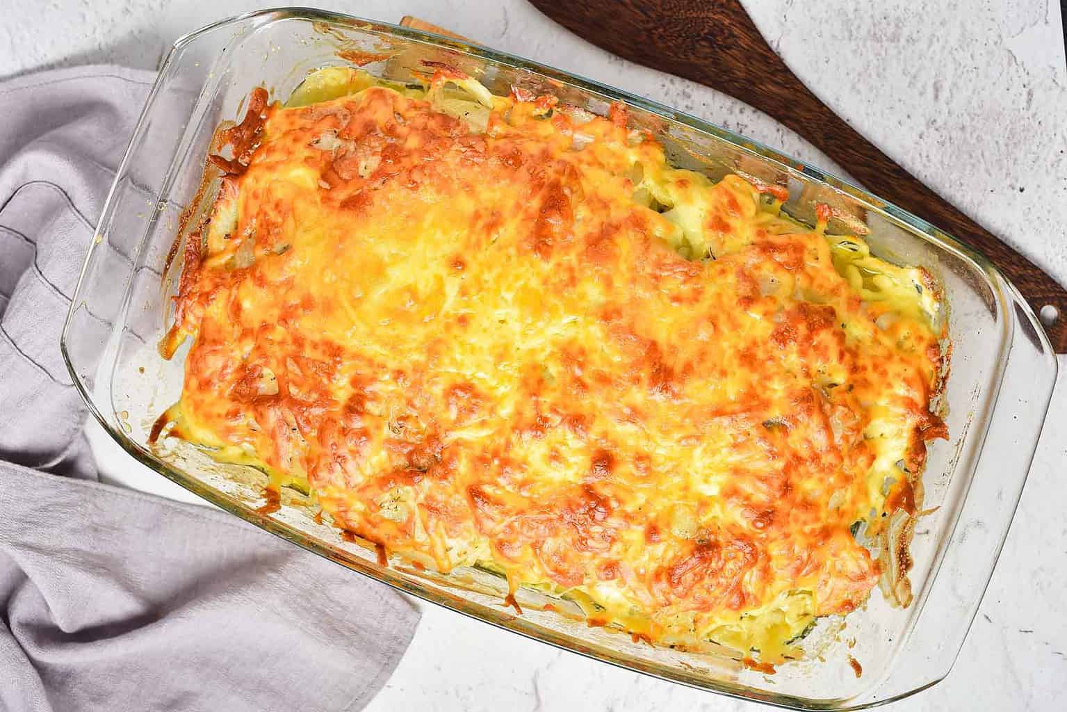 Cheesy Chicken and Potato Bake : Thermocookery