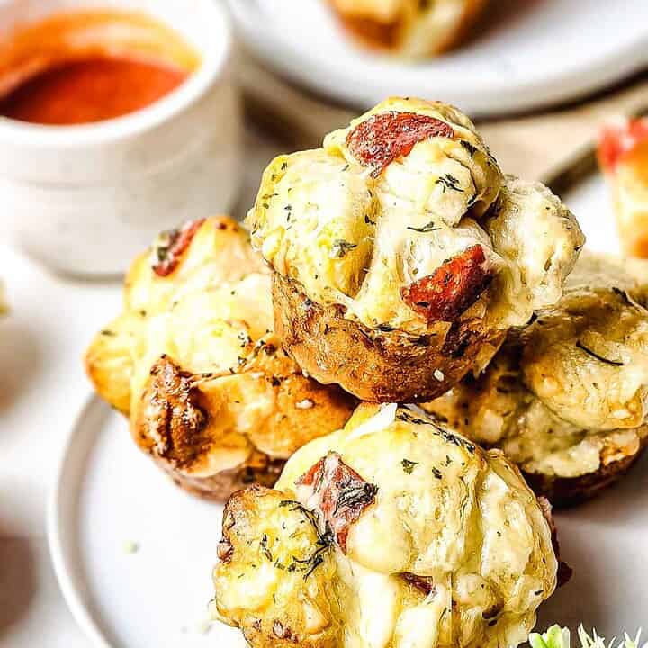 Garlic Butter Pepperoni Pizza Muffins Recipe : Thermocookery
