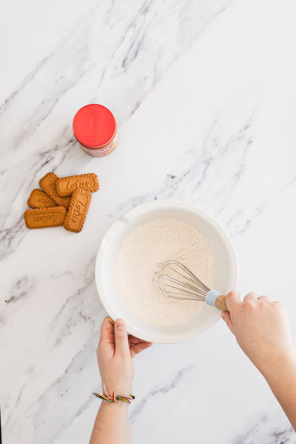 Easy Air Fryer Biscoff Cake : Thermocookery